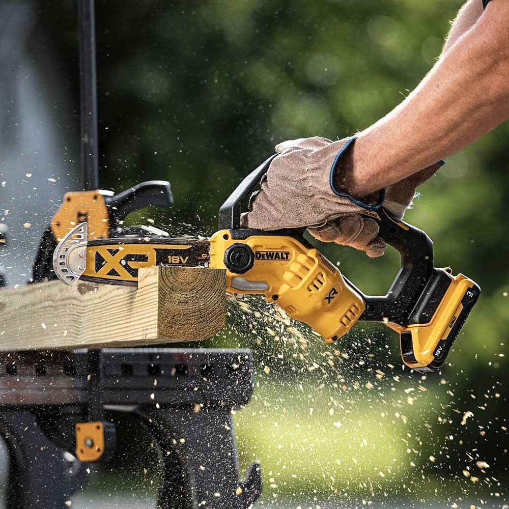 DeWalt DCMPS520 18v XR Cordless Brushless Pruning Chainsaw 200mm Chainsaws
