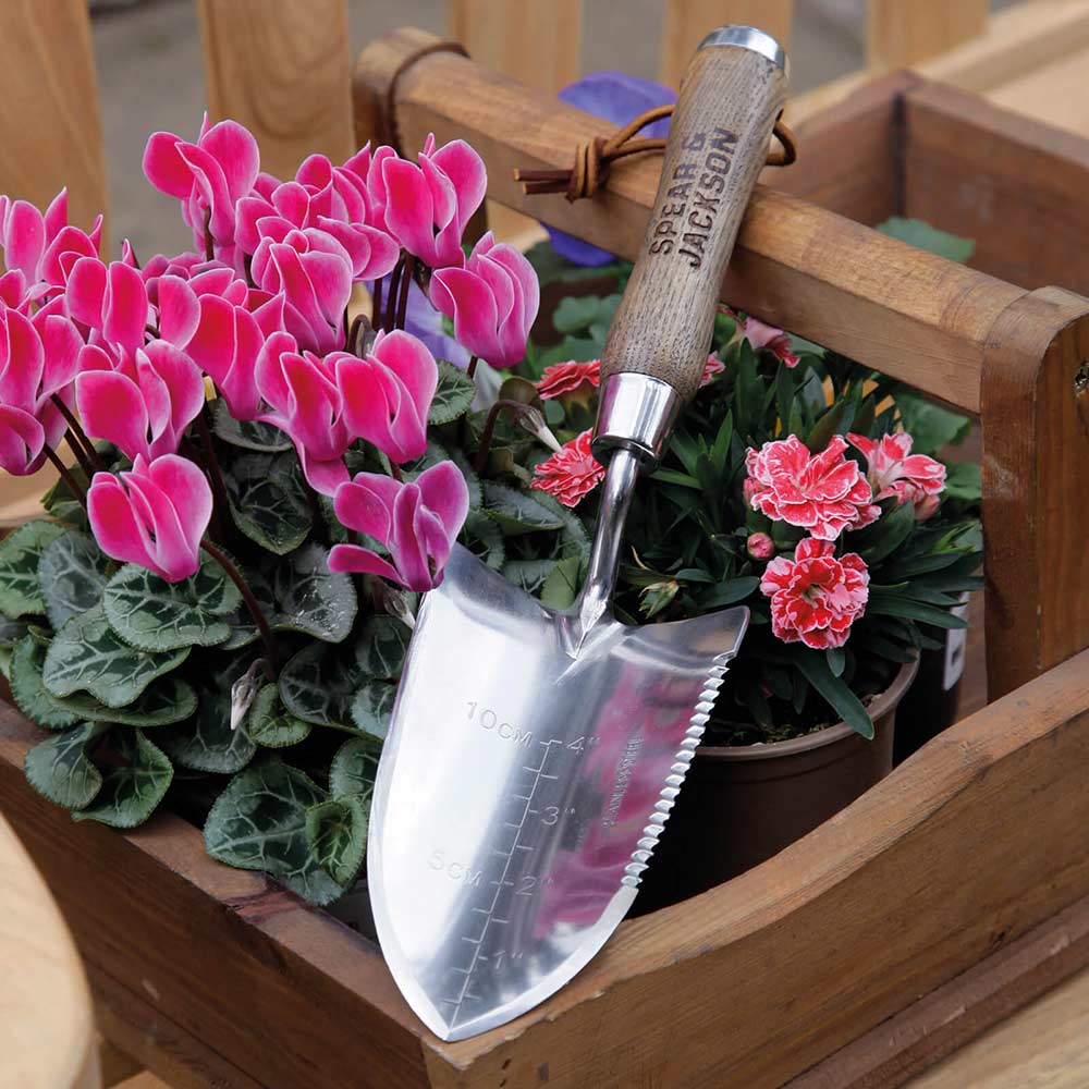 Spear & jackson trowel store